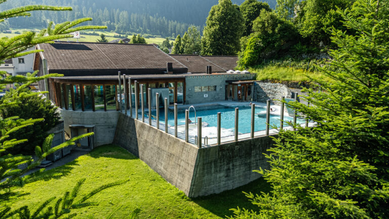 Home - Mineralbad Andeer